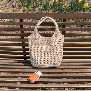 DIY Crochet Bag Pattern - Biscuit Triangle Net Bag (large) Downloadable ...