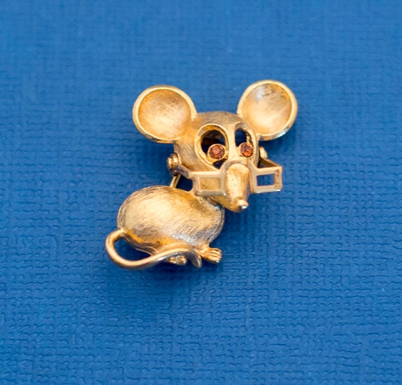 vintage mouse brooch - Gem
