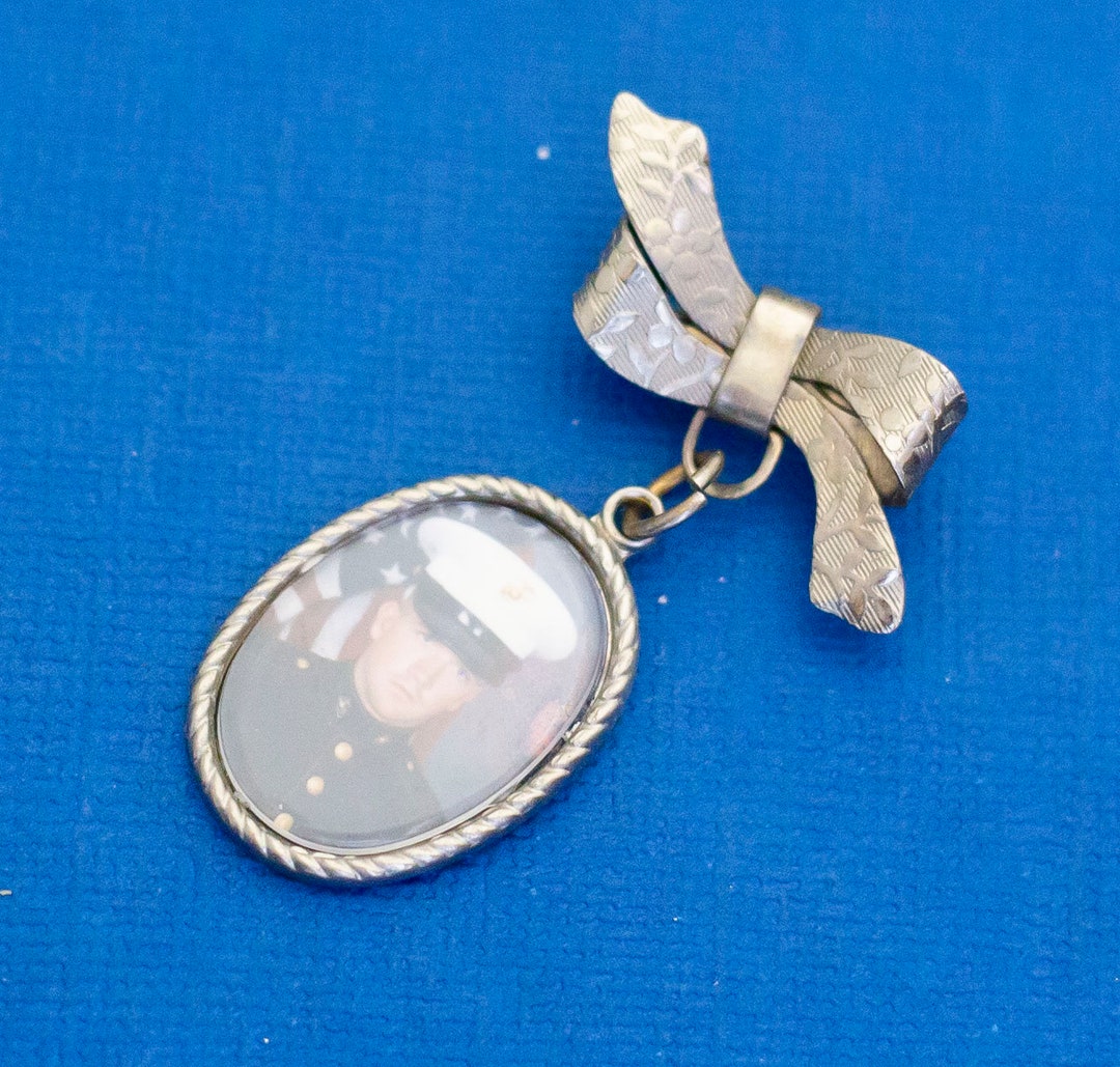 Vintage Brooch, Cameo Brooch, Ribbon Brooch, Silver Tone Brooch ...