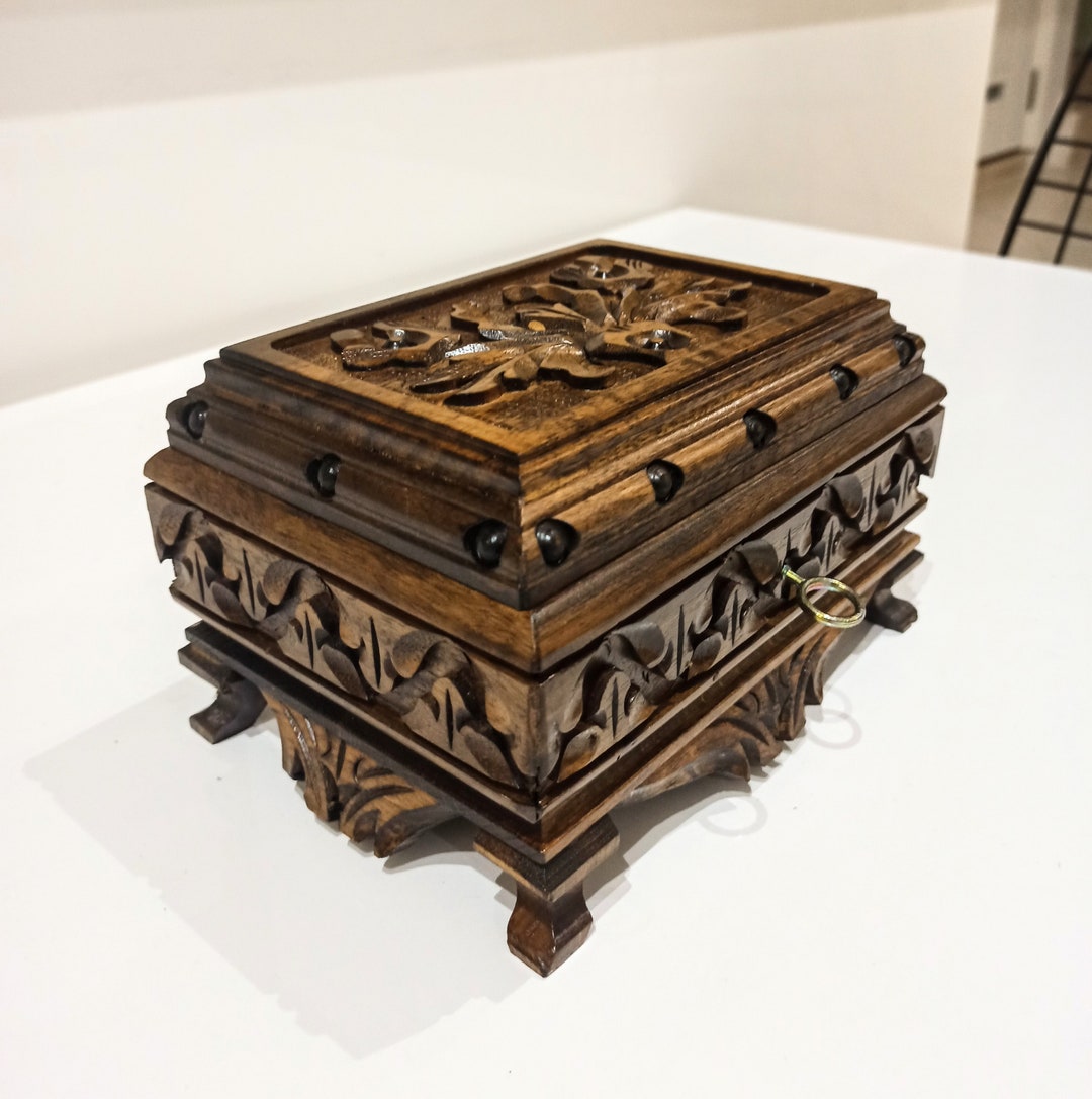 Wooden Jewlery Box With Key / Vintage Locking Box / Handmade Jewelery ...