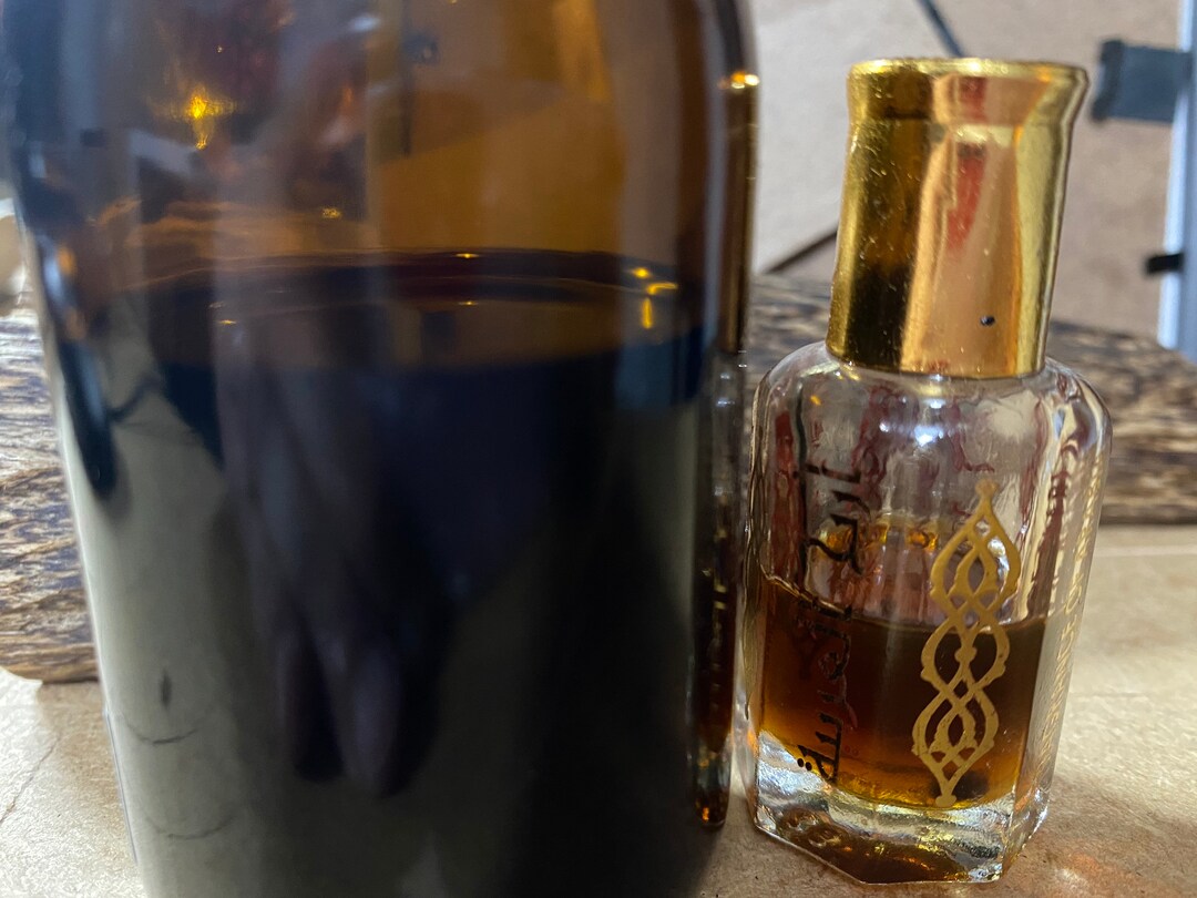 12ml -tola- of Aged Cambodi Agarwood Oil, Discounted Prics - Etsy