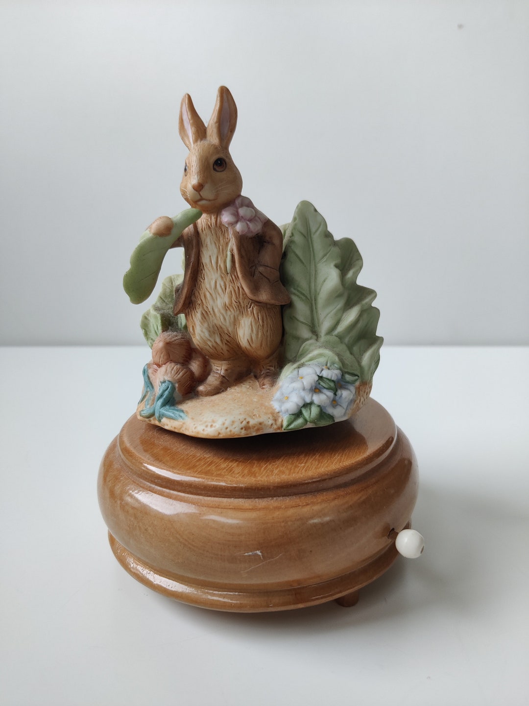 Schmid Musical Collectible Vintage Music Box Wind-up Benjamin Bunny ...