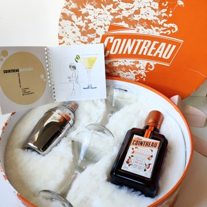 Cointreau Collector Item - Dita Von Teese Coffret - Be Cointreauversial ...