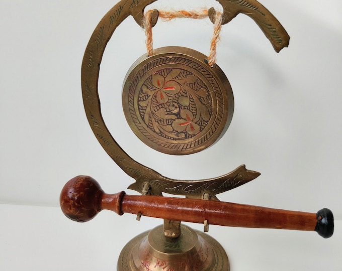 Vintage Gong and Malled on Stand Handcarved House Gong Travel Gong ...
