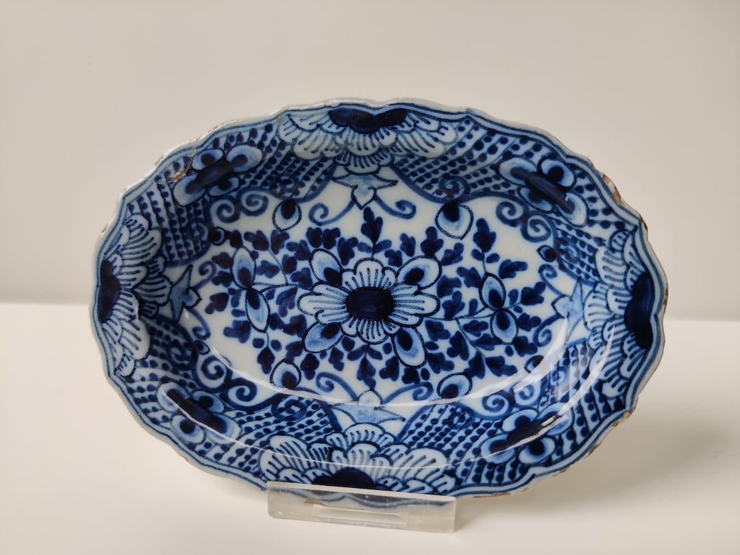 Early Makkum - Antique Dutch Porcelain - Fries Makkumer Aardewerk ...