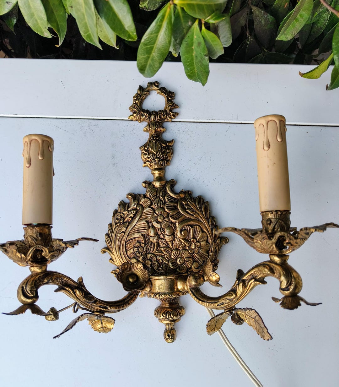 French Antique Wall Light – Gold Rocaille Design With Oak Leaves ...