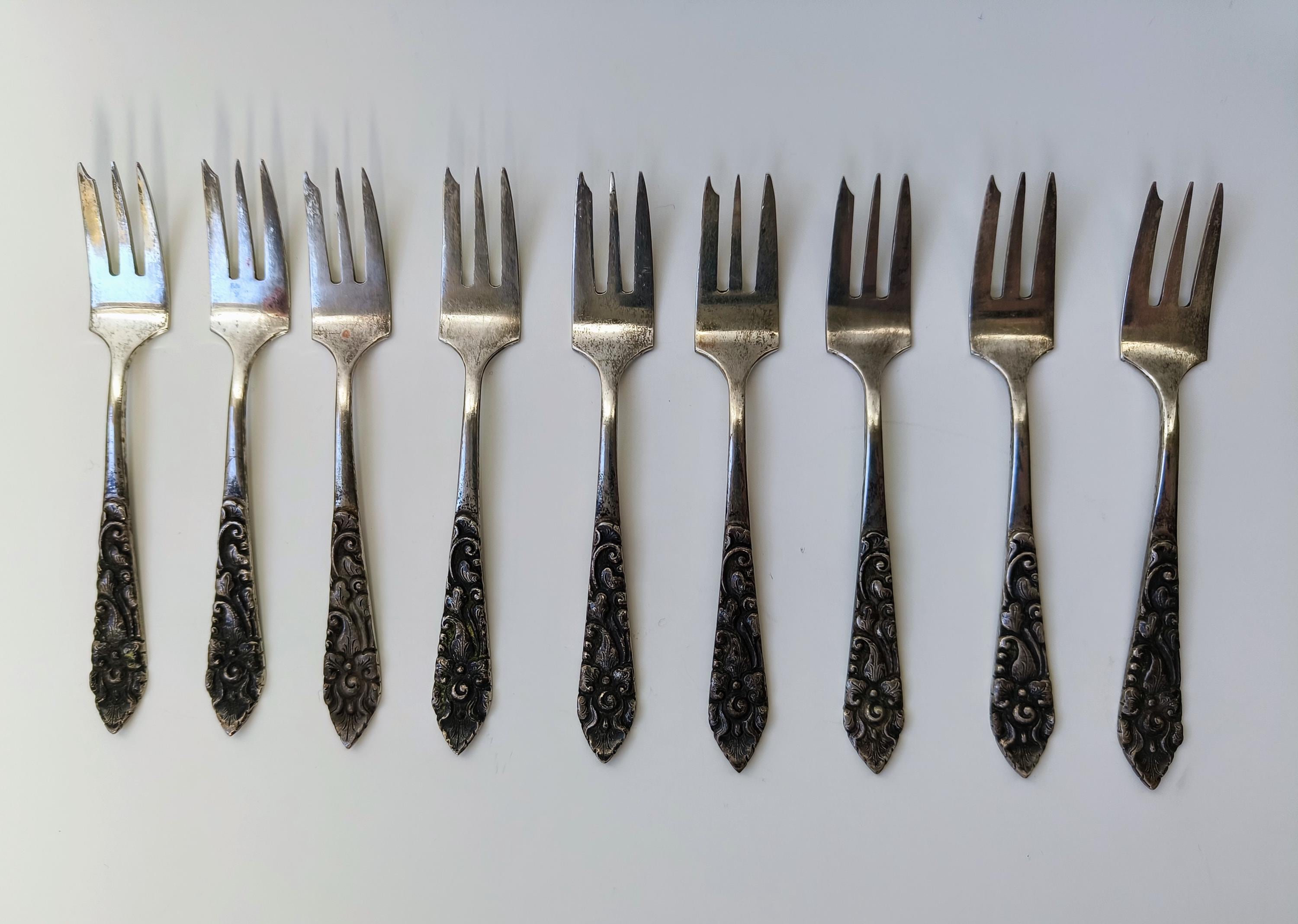 Antique Forks / Solid Silver 800 / 8 P - 9 P - Djokja Silver Cake Forks ...