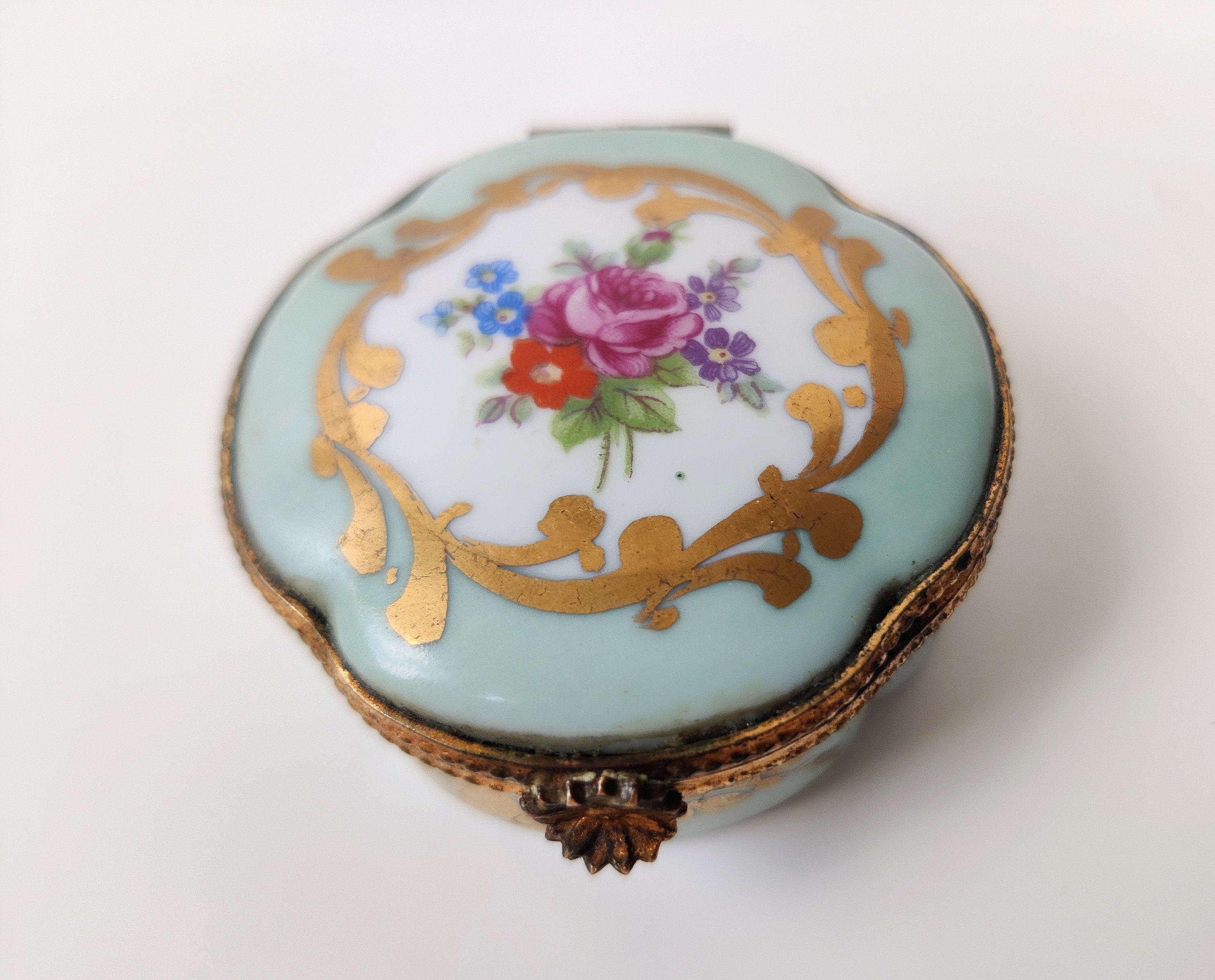 French Limoges Pill Box Brass Gold-plated Patinated Porcelain Trinket ...