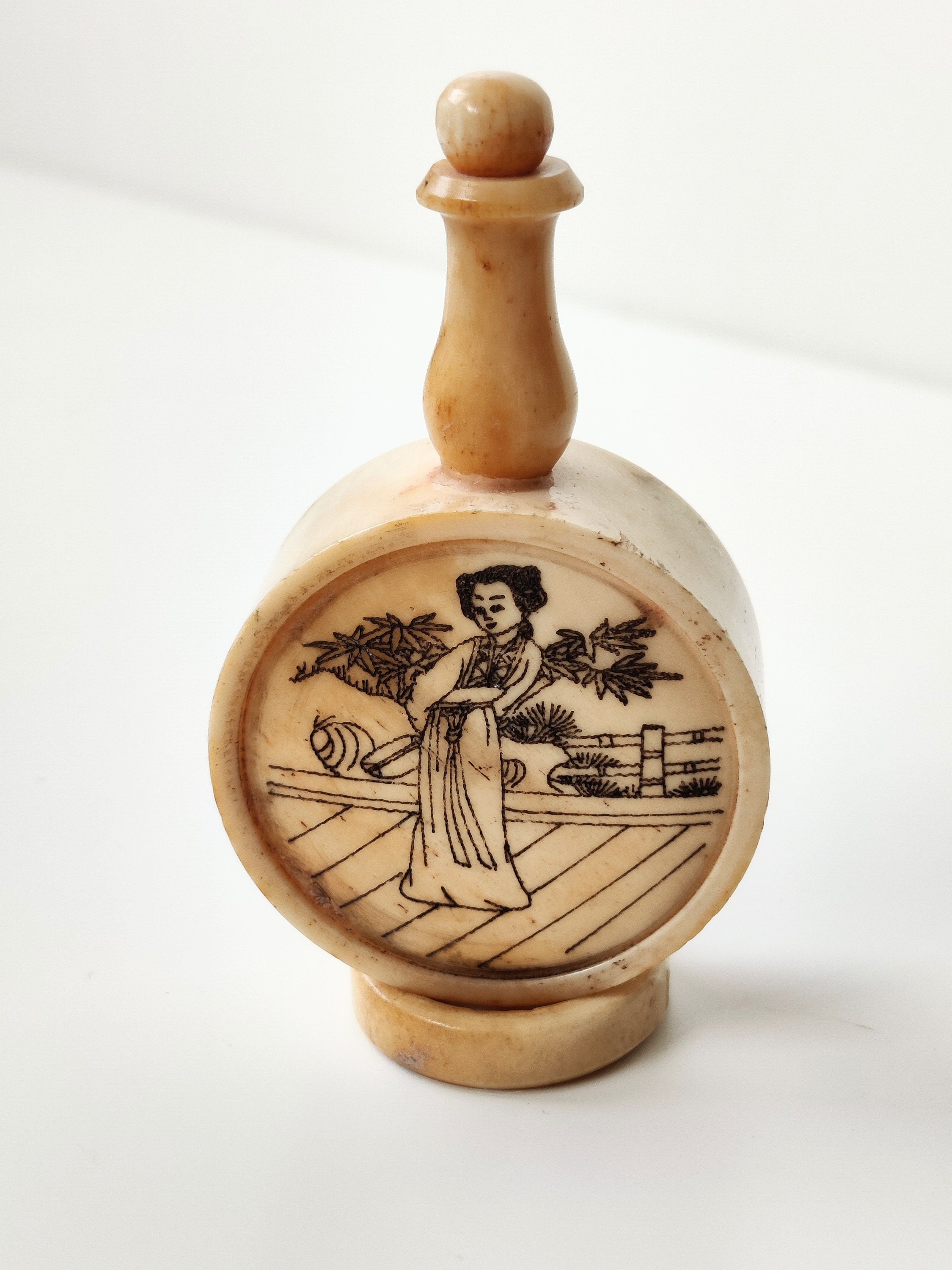 Antique Chinese Bone Snuff Bottle - Handmade Parfum Bottle / Flacon ...