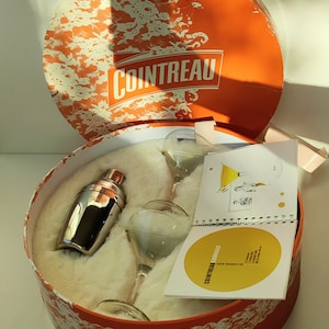 Cointreau Collector Item - Dita Von Teese Coffret - Be Cointreauversial ...