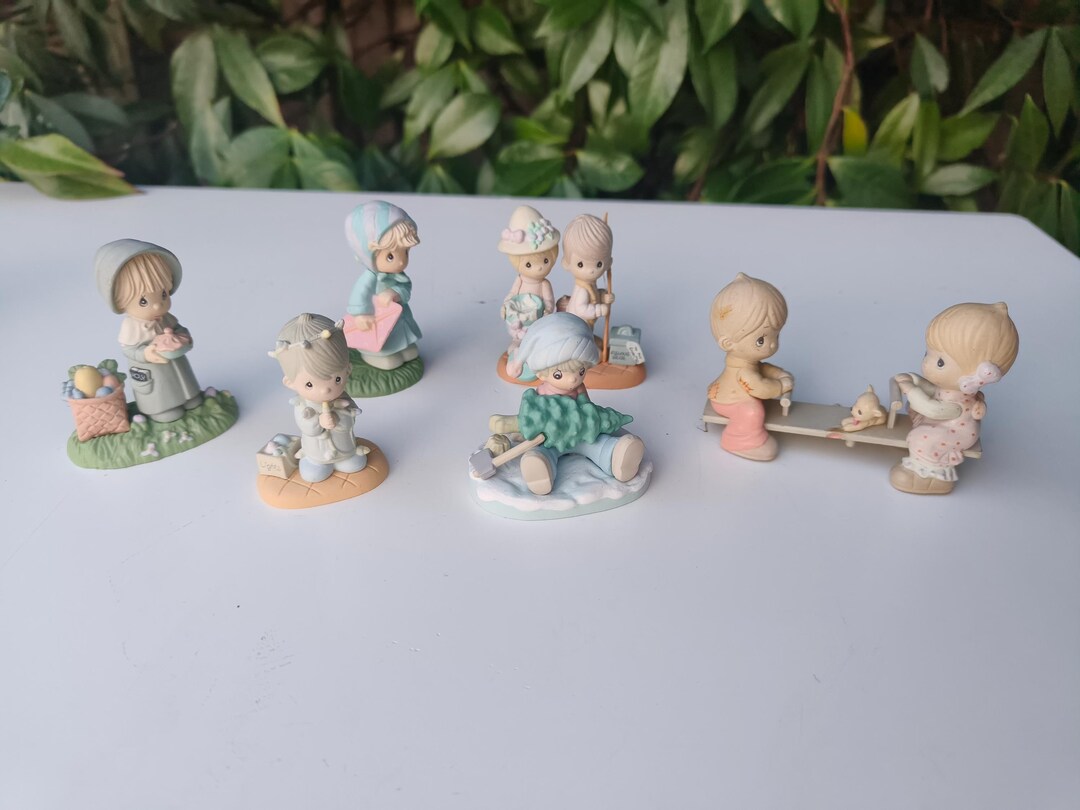 Vintage Enesco Precious Moments Christmas Figurines – Set of 6 ...