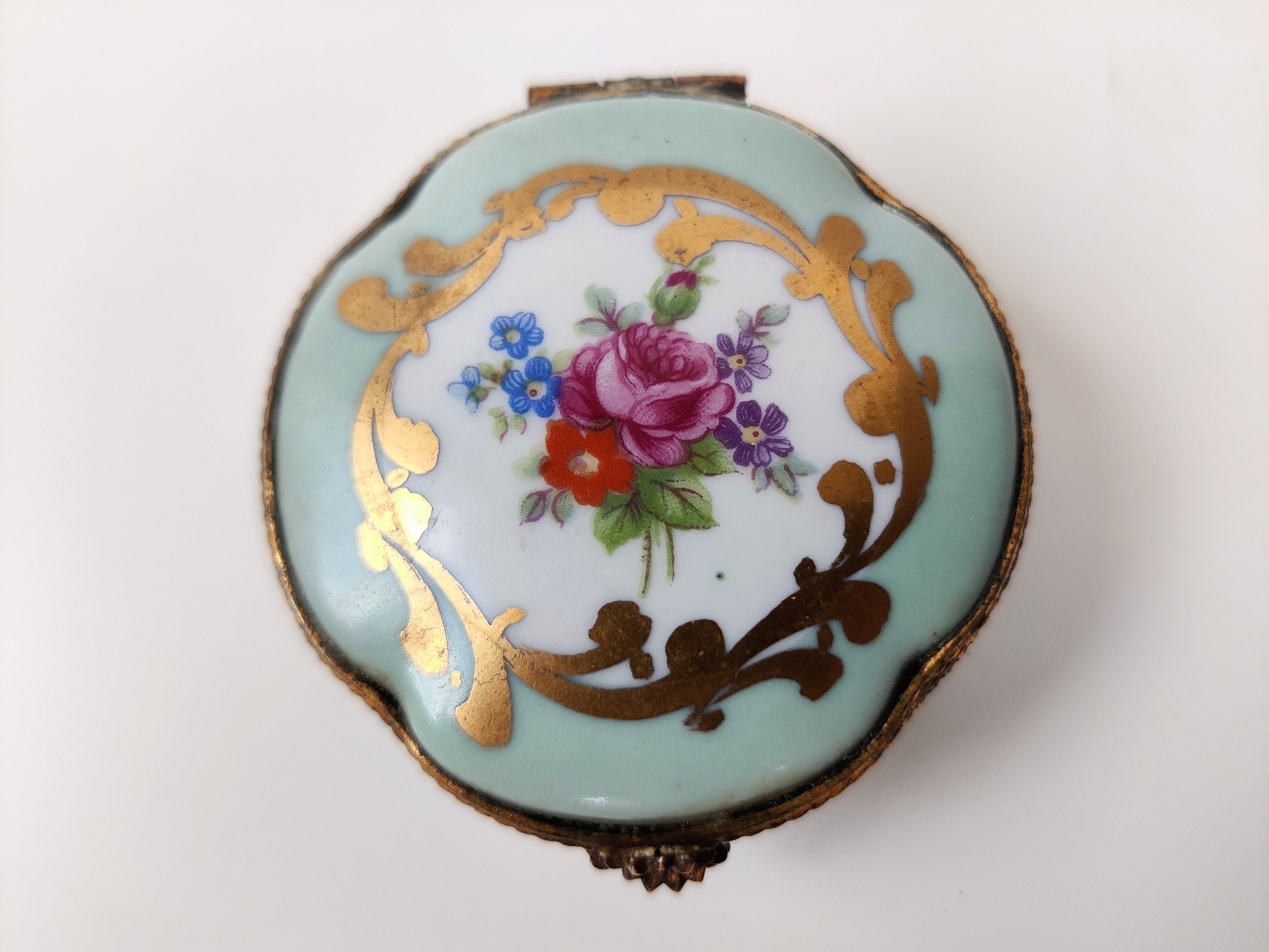 French Limoges Pill Box Brass Gold-plated Patinated Porcelain Trinket ...