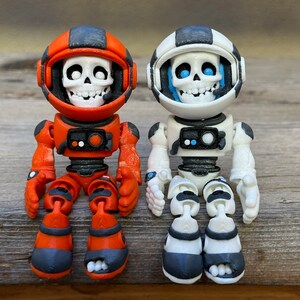 Flexi Astronaut Skeleton With Movable Visor 3D Printed Multi-color - Etsy