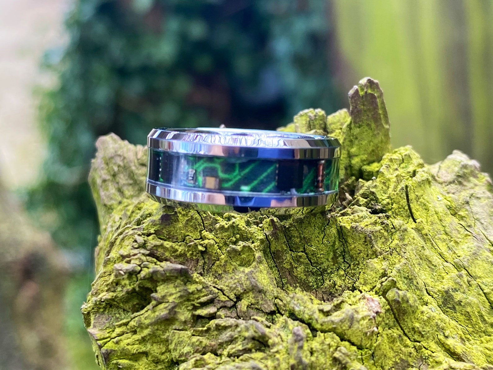 The Circuit Board Ring real Circuit Components Inlayed Into A | Etsy UK