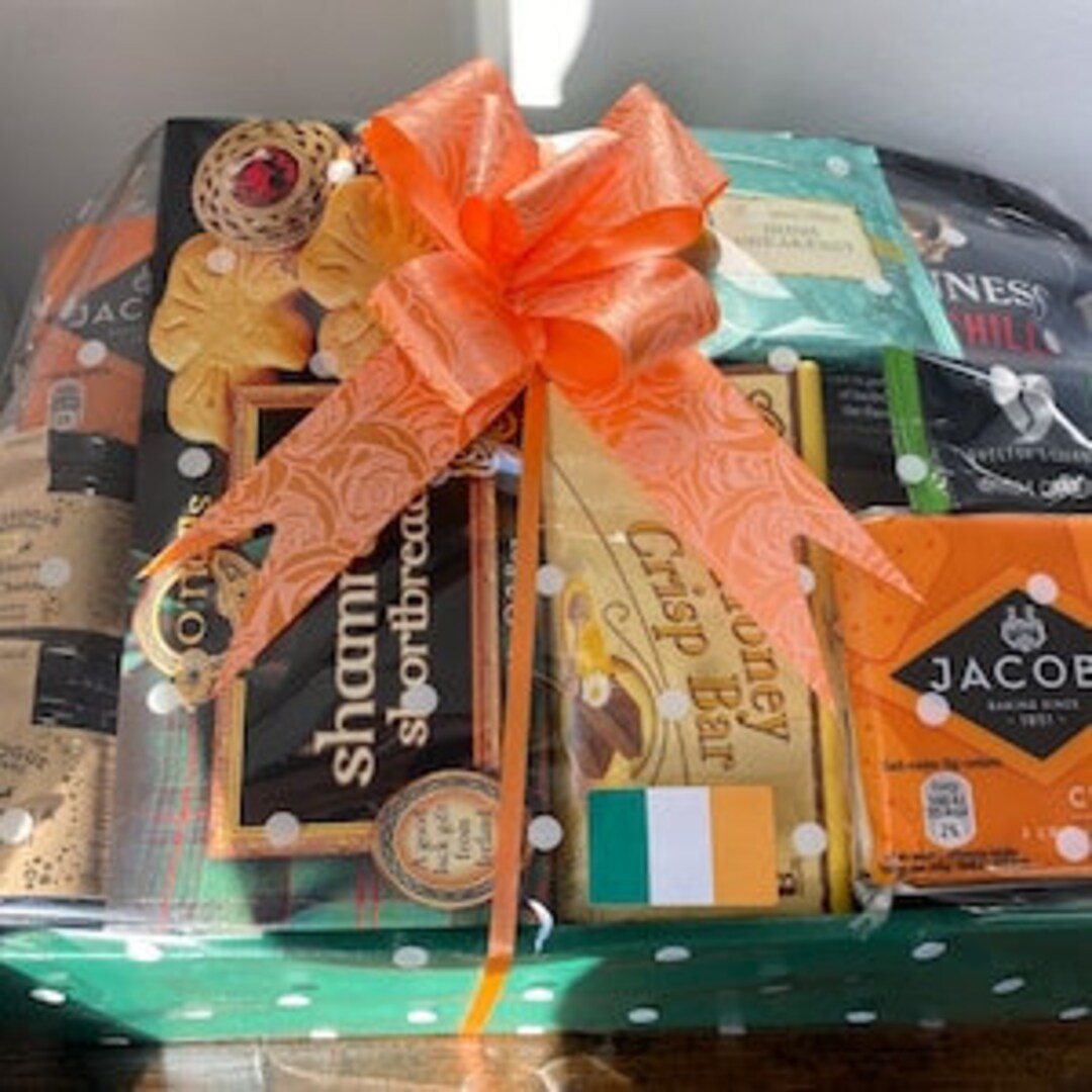 Irish Gift Hamper Ireland Snack Gift Gift Box From Ireland Ireland ...