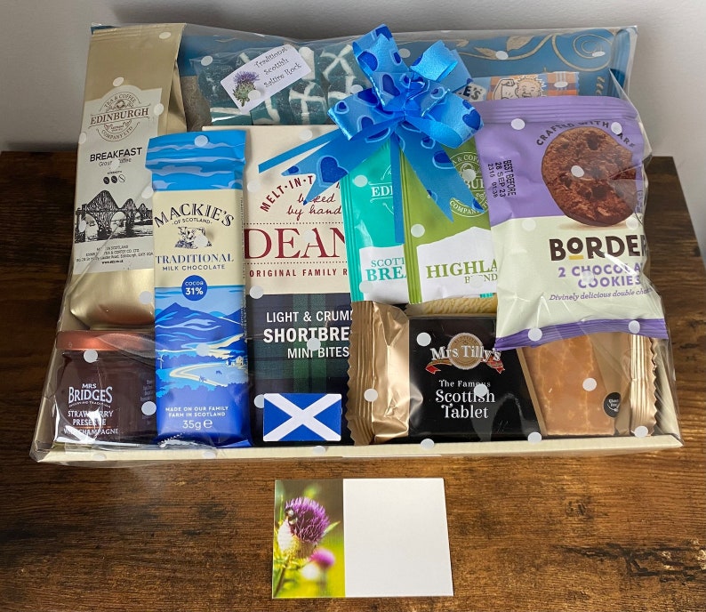 A Taste of Scotland Scottish Luxury Food Hamper. Traditional Snacks and ...