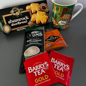 Irish Gift Hamper | Ireland Snack Gift | Gift Box From Ireland ...