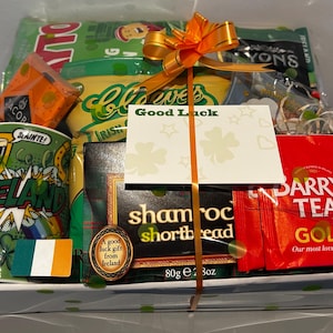 Irish Gift Hamper | Ireland Snack Gift | Gift Box From Ireland ...