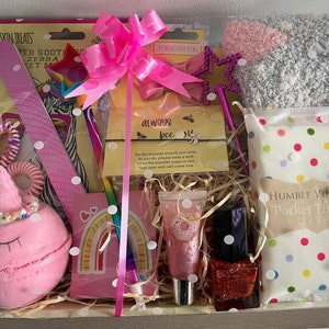 Girls Hamper | Young Girl Pamper Gift Hamper | Gift for Her | Girls ...