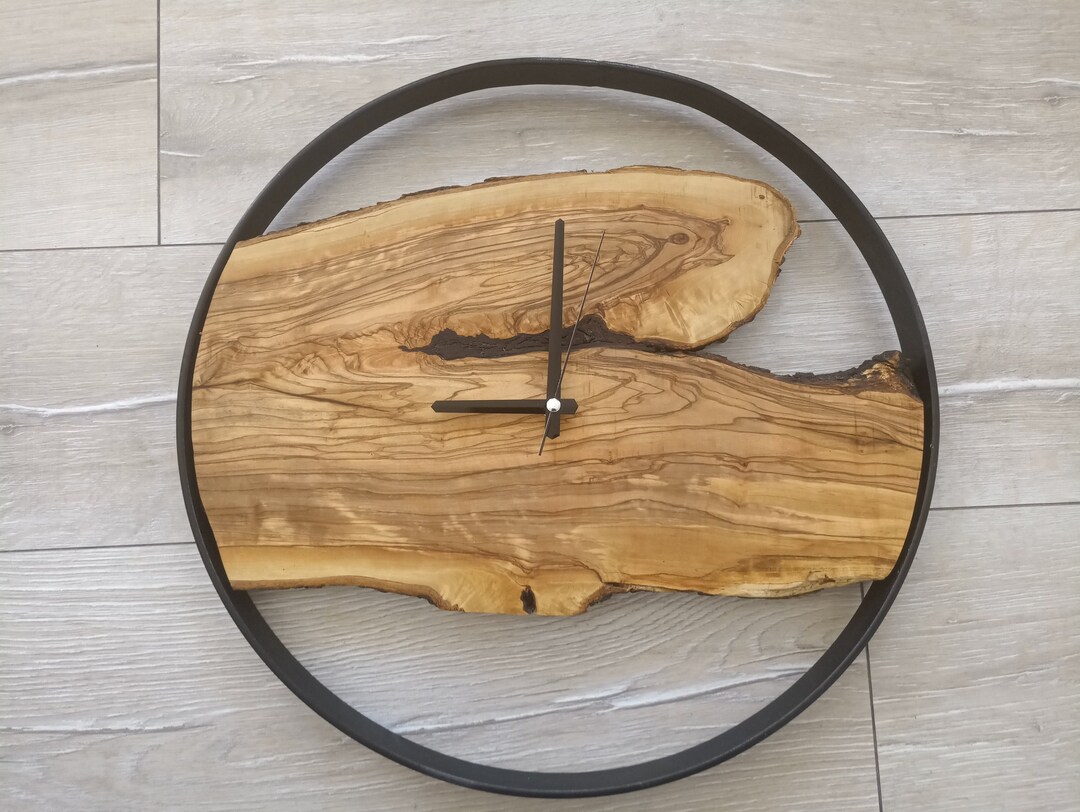 Aesthetic Live Edge Clock, Rustic Wood Clock,İron Frame Large Wood ...