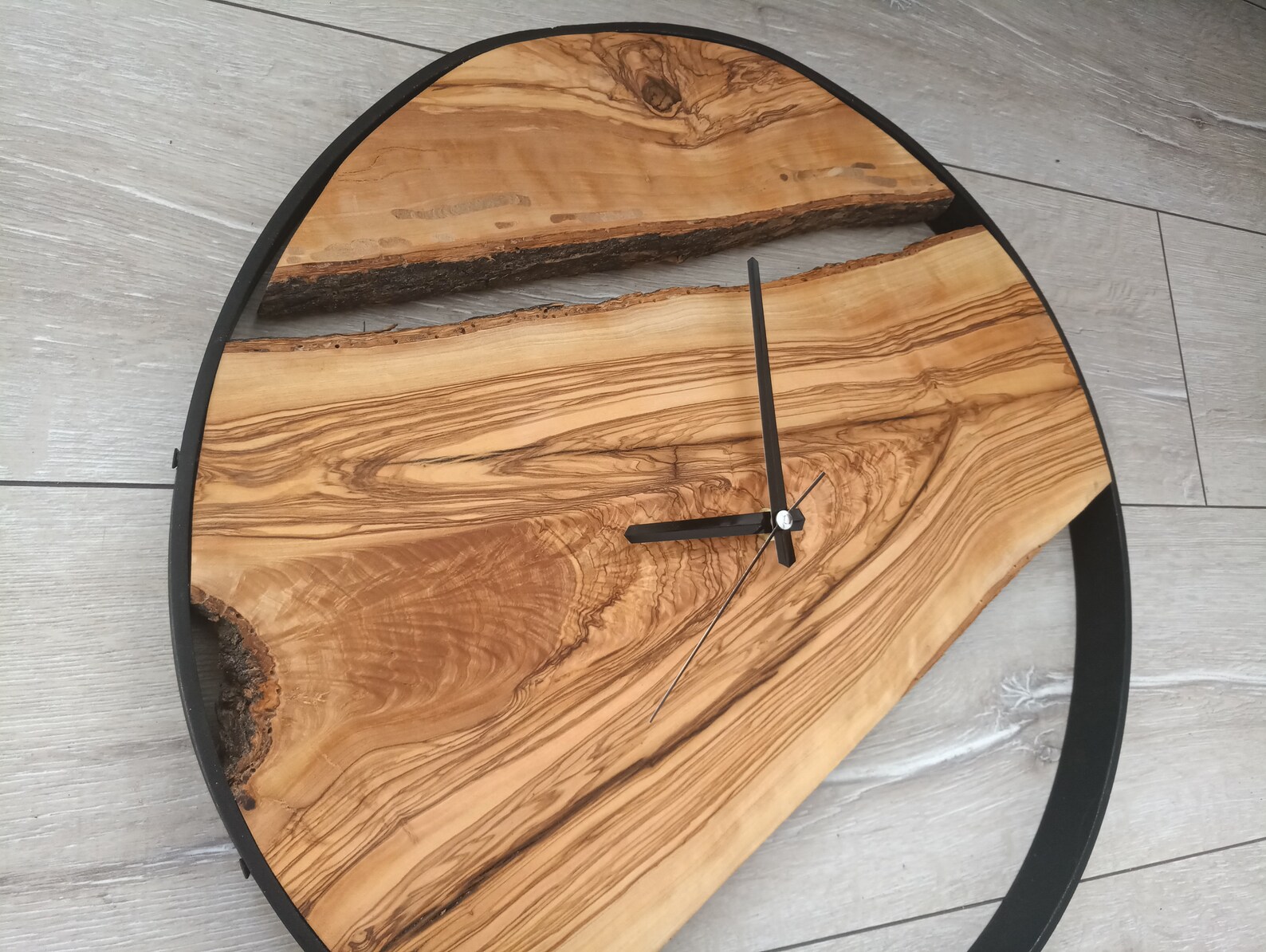 18", Made to Order, Live Edge Clock, Wood Clock, Rustic Wood Clock ...