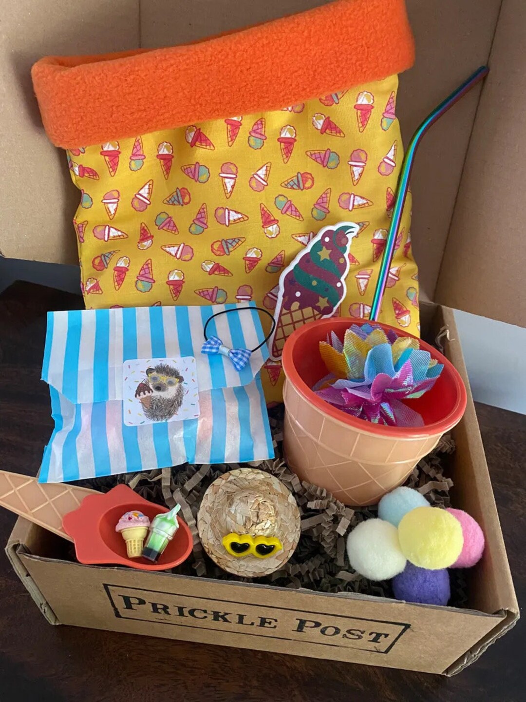 Hog Scream Sundae Box Prickle Post African Pygmy Hedgy Gift - Etsy