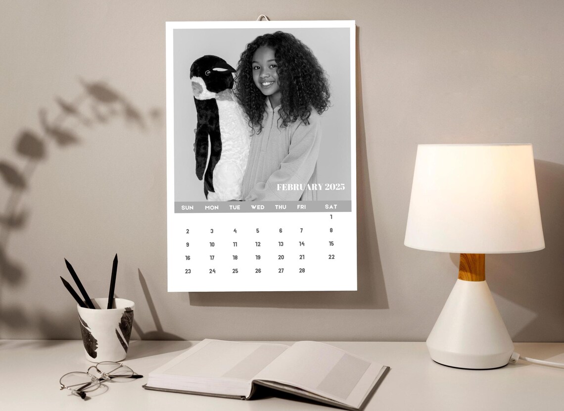 Photo Calendar Template 2025 | 5x7 Calendar Template | 2025 Desk ...