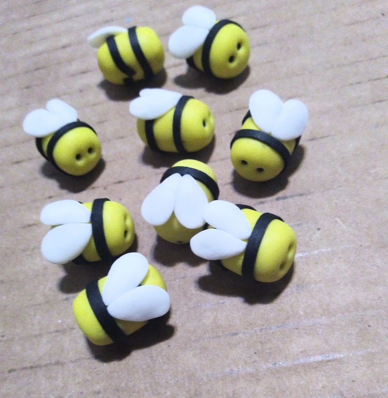 Mini Fondant Bees for Mini Cupcakes or Cakes. - Etsy