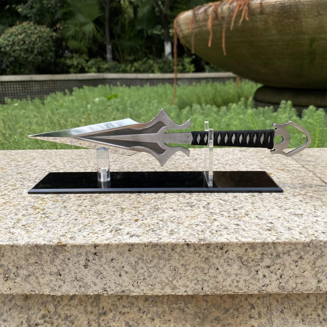 Nueva réplica mejorada del kunai Scorpion de Mortal Kombat, forjada a ...