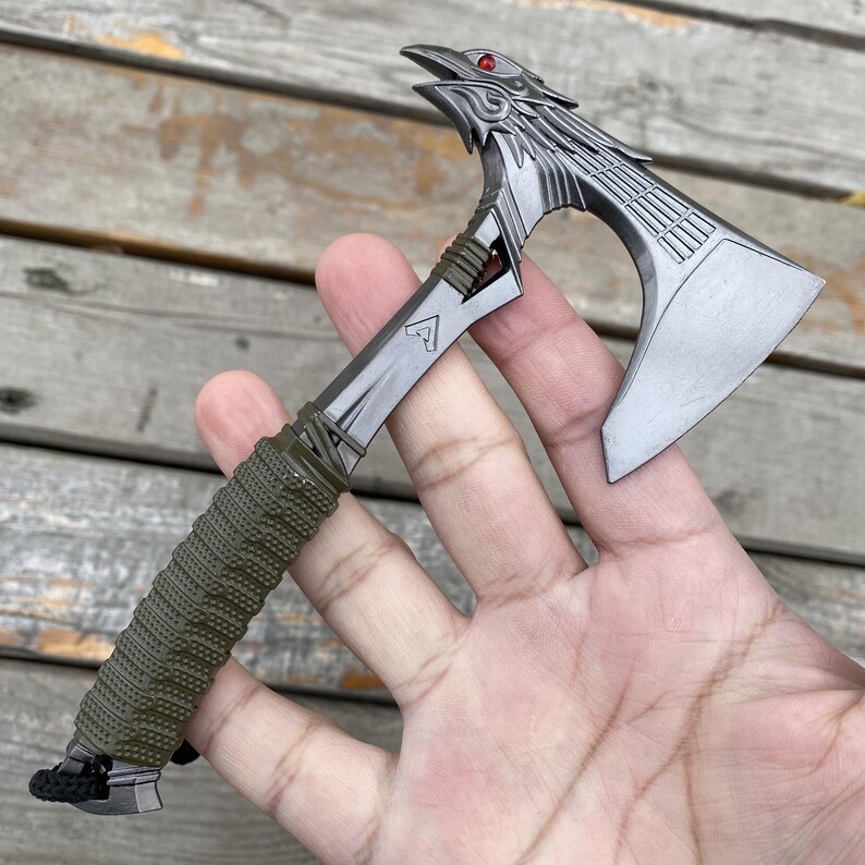 Apex Bloodhound Heirlooms Raven Bite 1 to 2 Scale Small Metal | Etsy UK