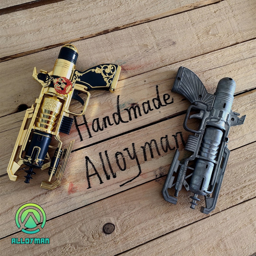 Metal Apex Legends Wingman Brass Beast Life Size Wingman Replica Alloy ...