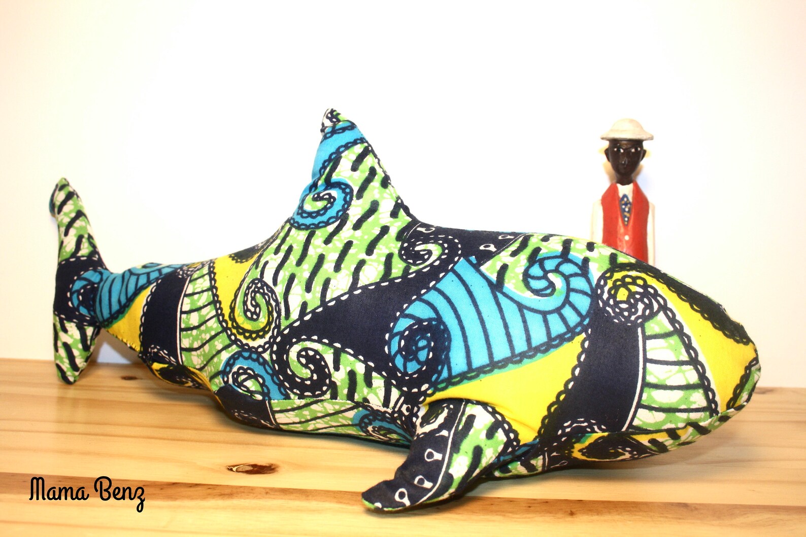 Tiburón decorativo en tela de cera, animal en tela decorativa, cojín ...