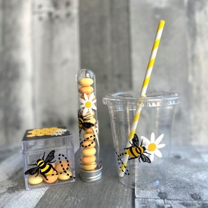 Bee Party Cups: 12 Oz Disposable Plastic Cups With Straw (set of 7) - Etsy