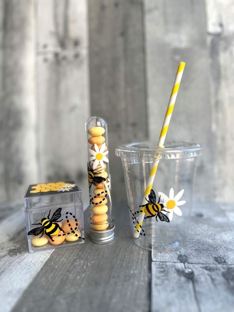 Bee Party Cups: 12 Oz Disposable Plastic Cups With Straw (set of 7) - Etsy