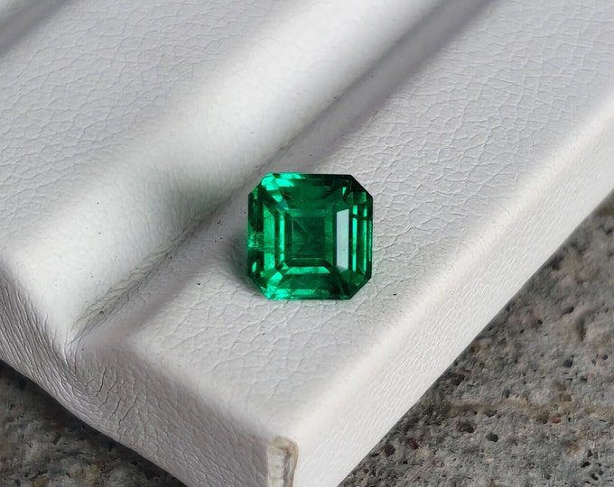 Natural Emerald Square Octagon 0.90 Cts.certified - Top Vivid Green ...