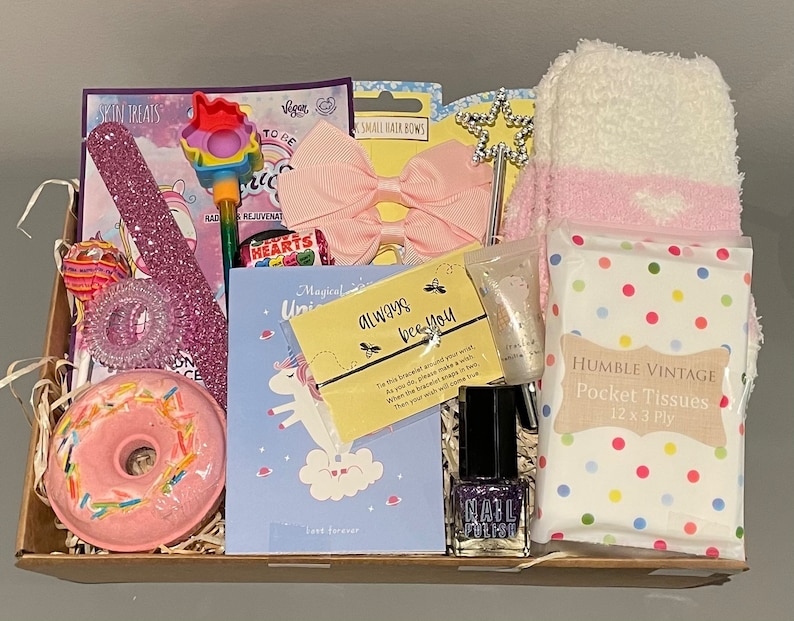 Girls Pamper Gift Hamper | Face Mask, Nail Polish & Fluffy Socks - Etsy ...