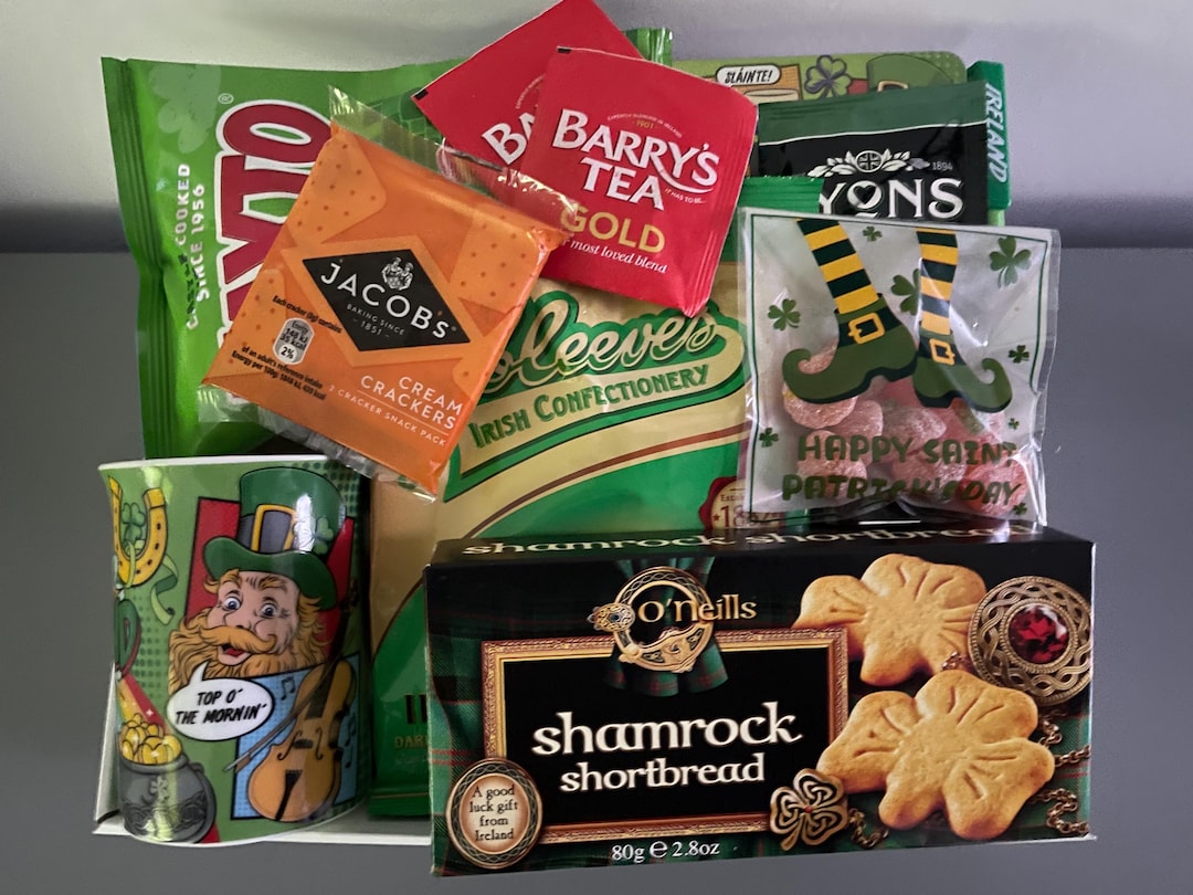 Irish Gift Hamper | Ireland Snack Gift | Gift Box From Ireland | Irish ...