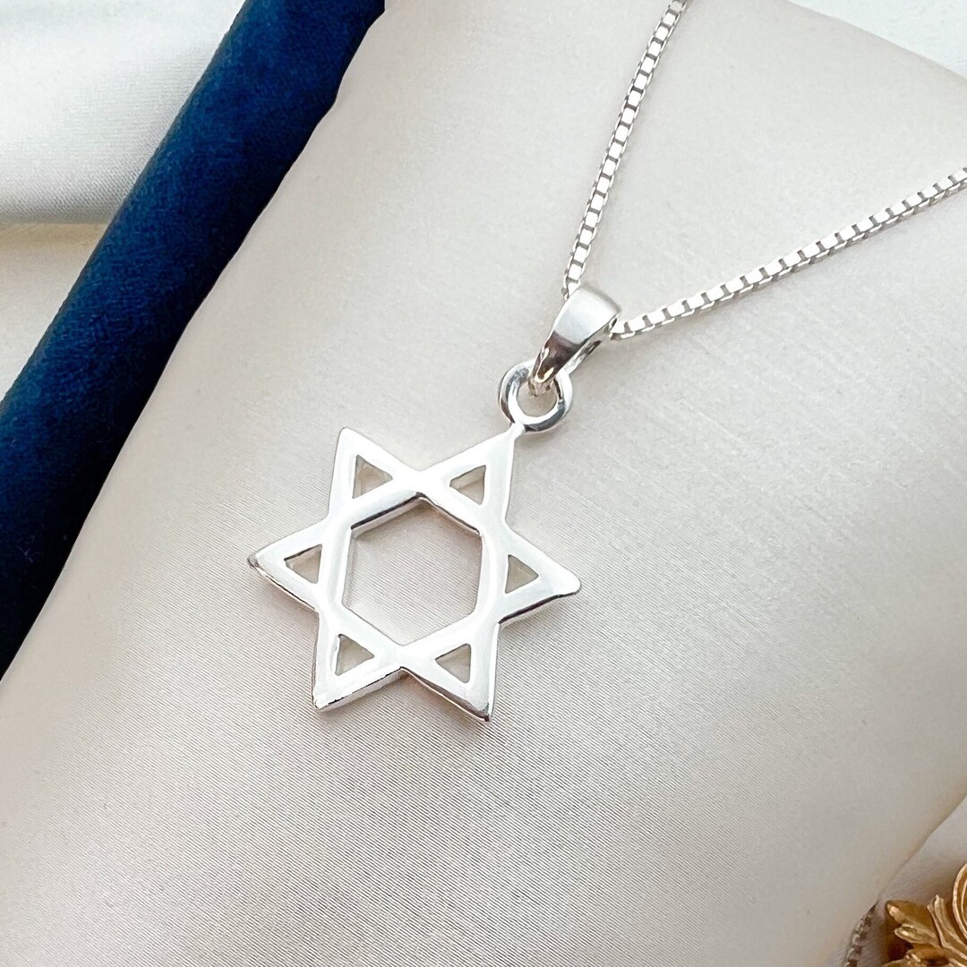 Timeless Elegance: Sterling Silver David Star Pendant - Medium Size ...
