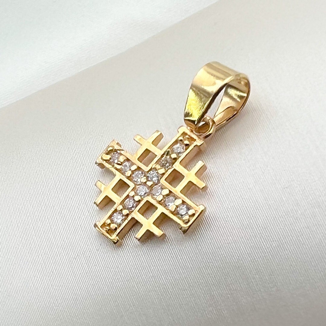 Exquisite Jerusalem Cross Pendant: Crafted in 14k Gold With Sparkling ...