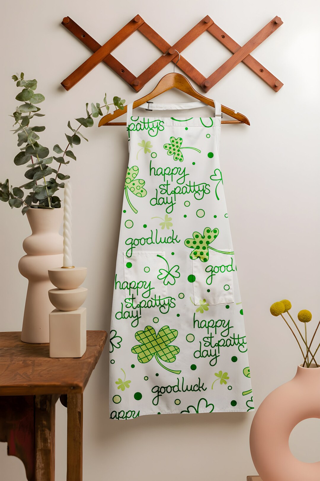 Cute Happy St. Patrick's Day Apron, Good Luck Apron With Pockets ...