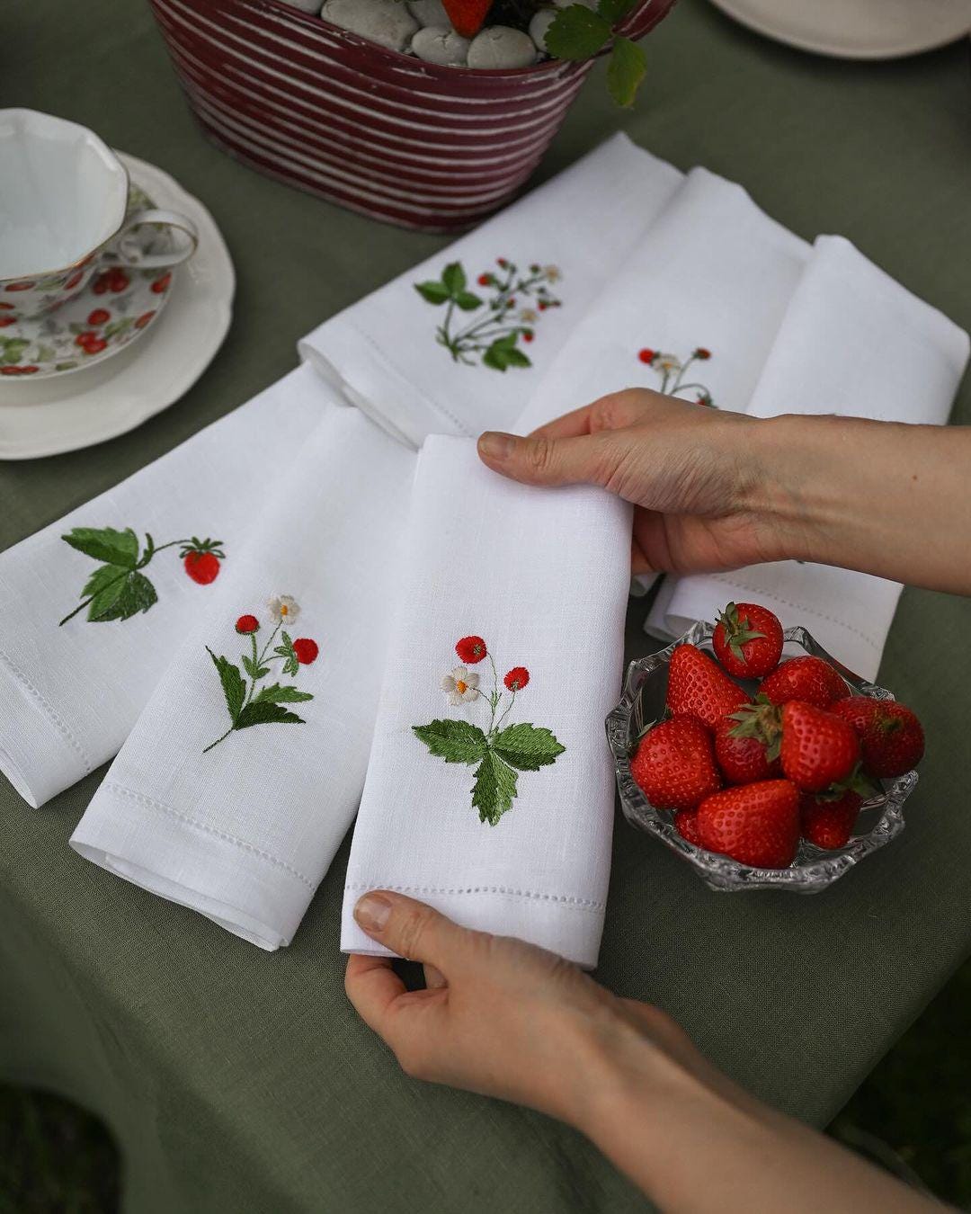 Custom Strawberry Embroidery Linen Napkins, Hand Embroidery Linen Table ...