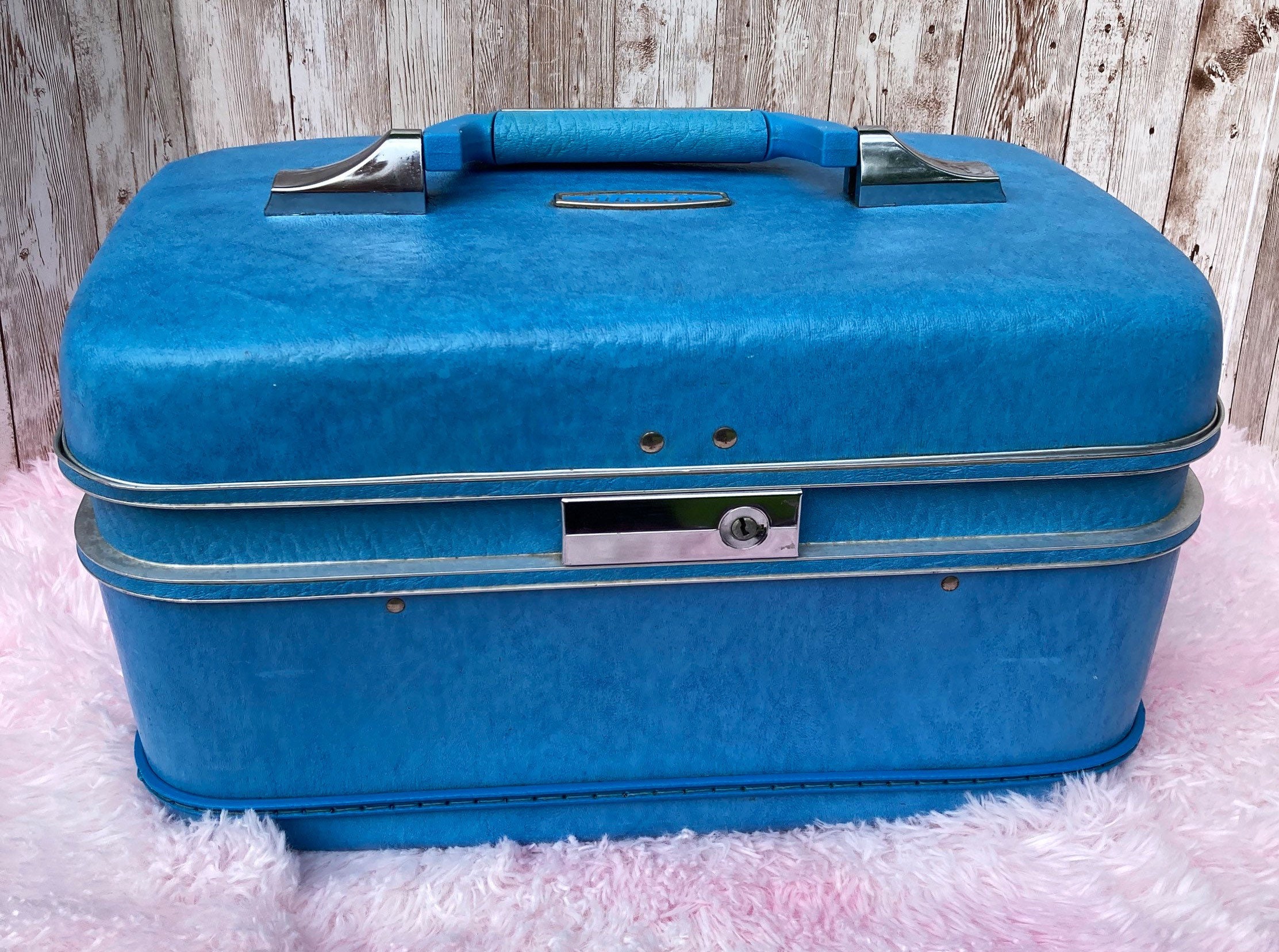 Bubblegum Blue Vintage Airway Train Case, Vintage Travel Case, Vintage ...