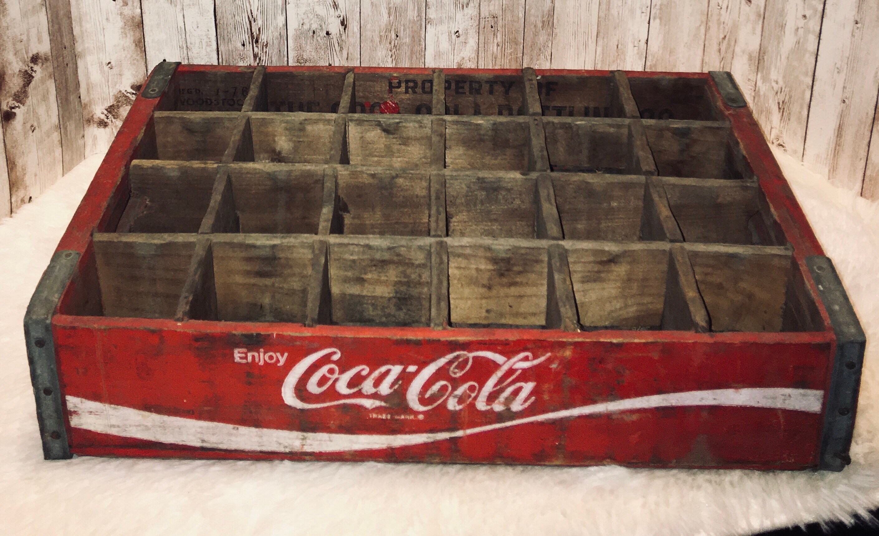 Charleston S.C Vintage Red Coca-Cola Box - 1976 Red & White Coke Crate ...