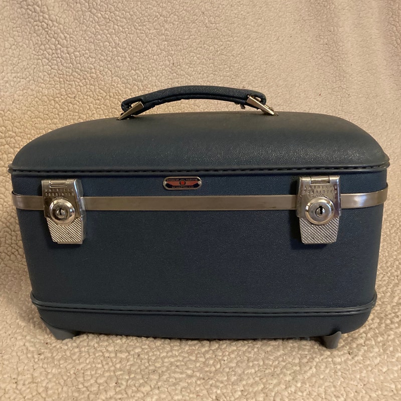 Vintage Train Case - Etsy
