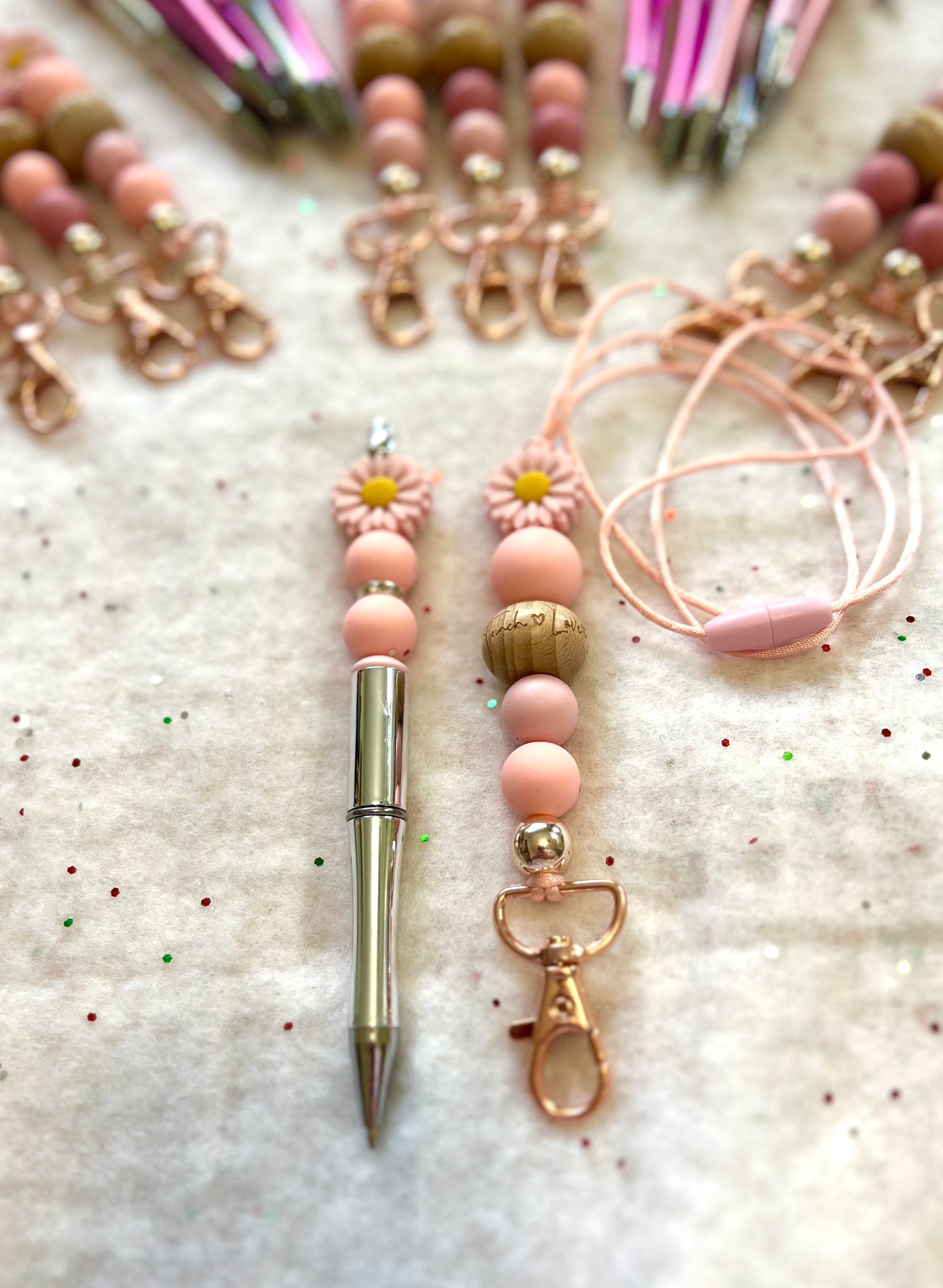 Georgia Stylish Gift Set for Teachers or Work With Lanyard & Beaded Pen ...