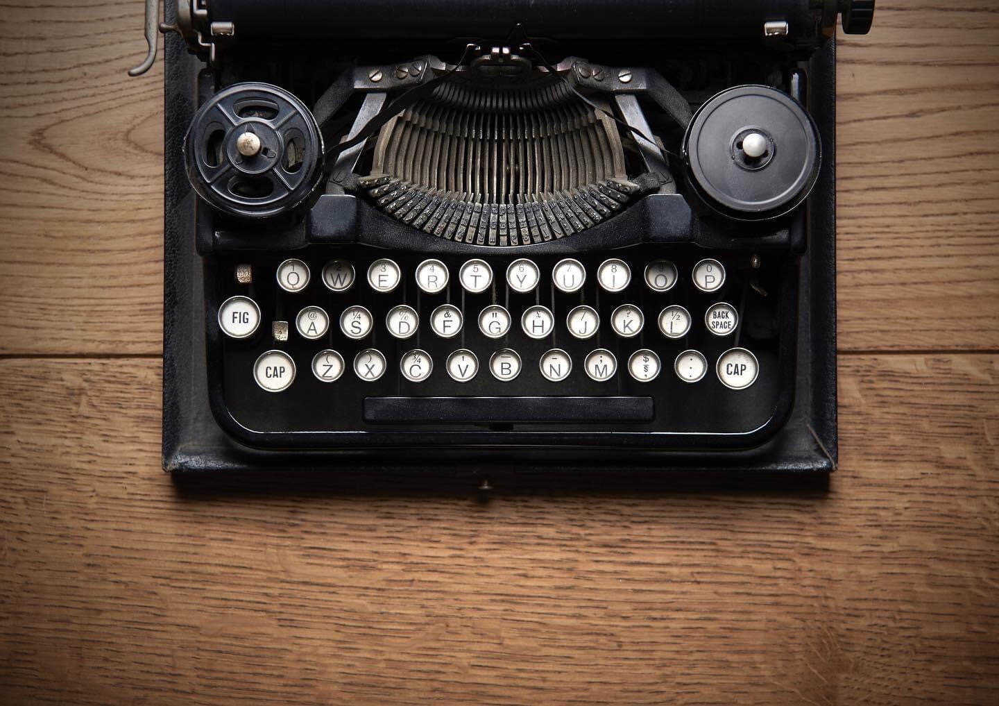 Vintage Typewriter Photography Print - Etsy