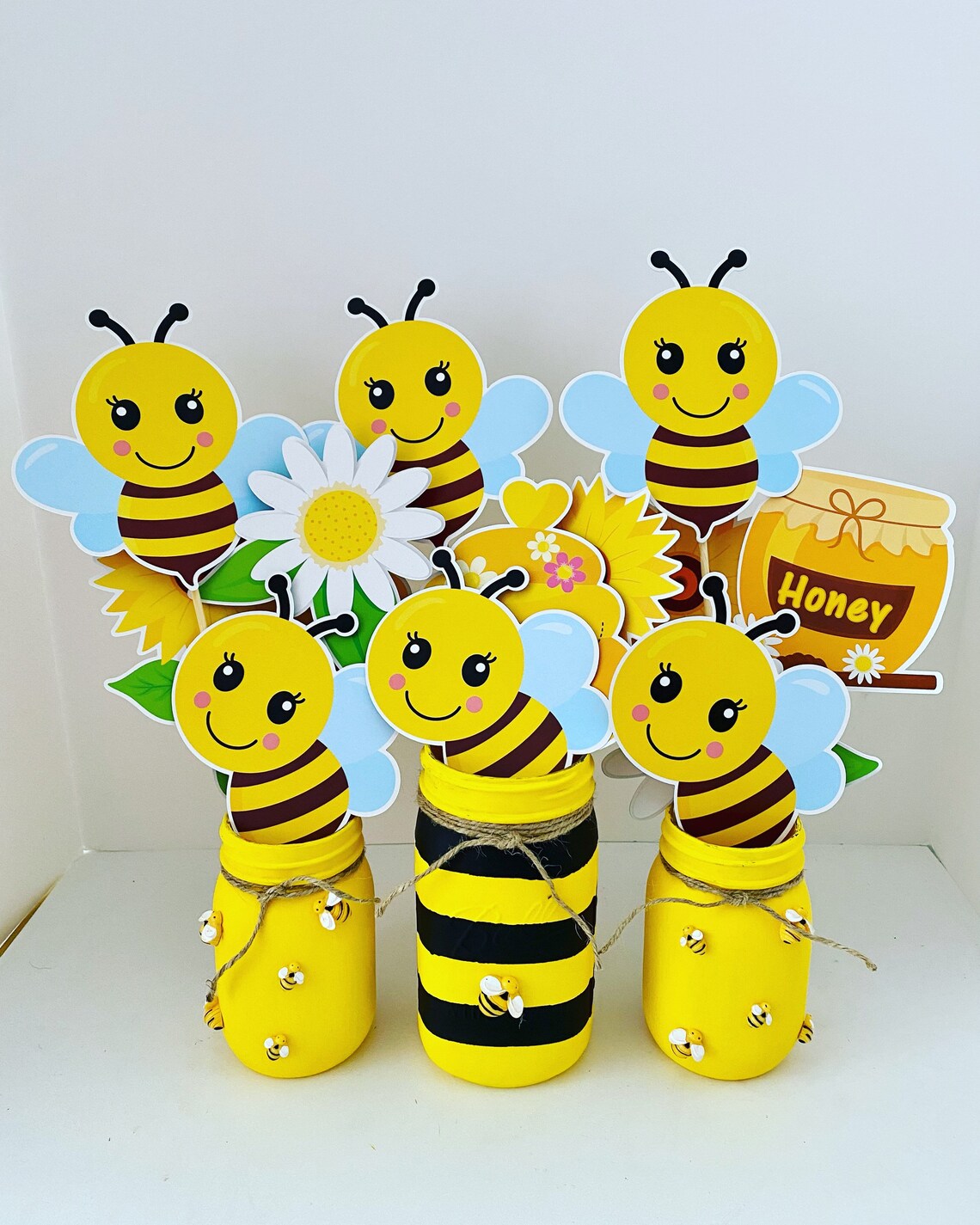 Fun to Bee One Centerpiece Bee Balloons Bee Party Bee - Etsy