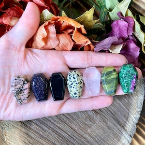 Mini Crystal Coffin Crv322, Halloween Crystal, Coffin Carving, Obsidian ...