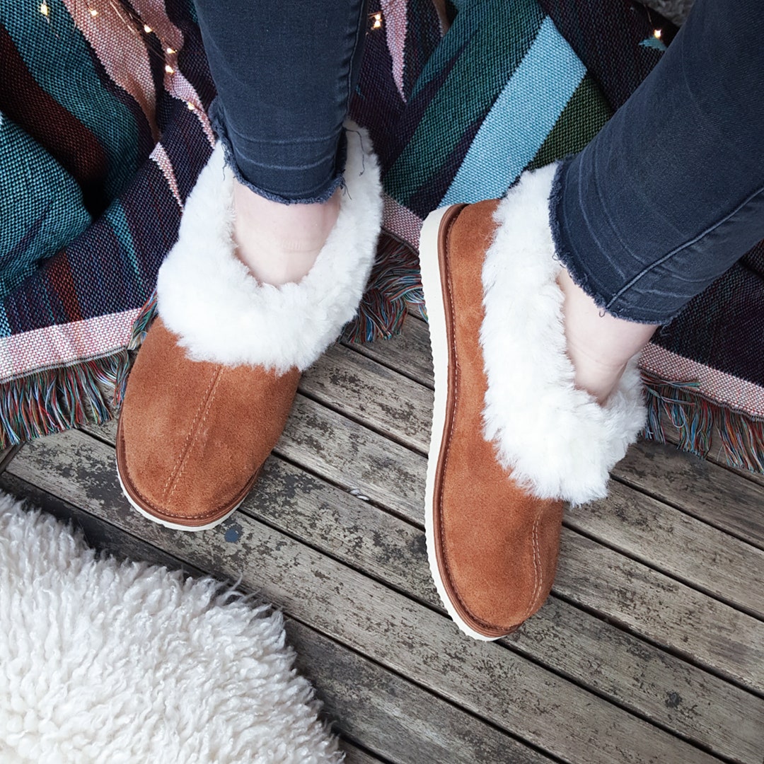 NEVADA Handmade Sheepskin Slippers in Brown - Etsy UK