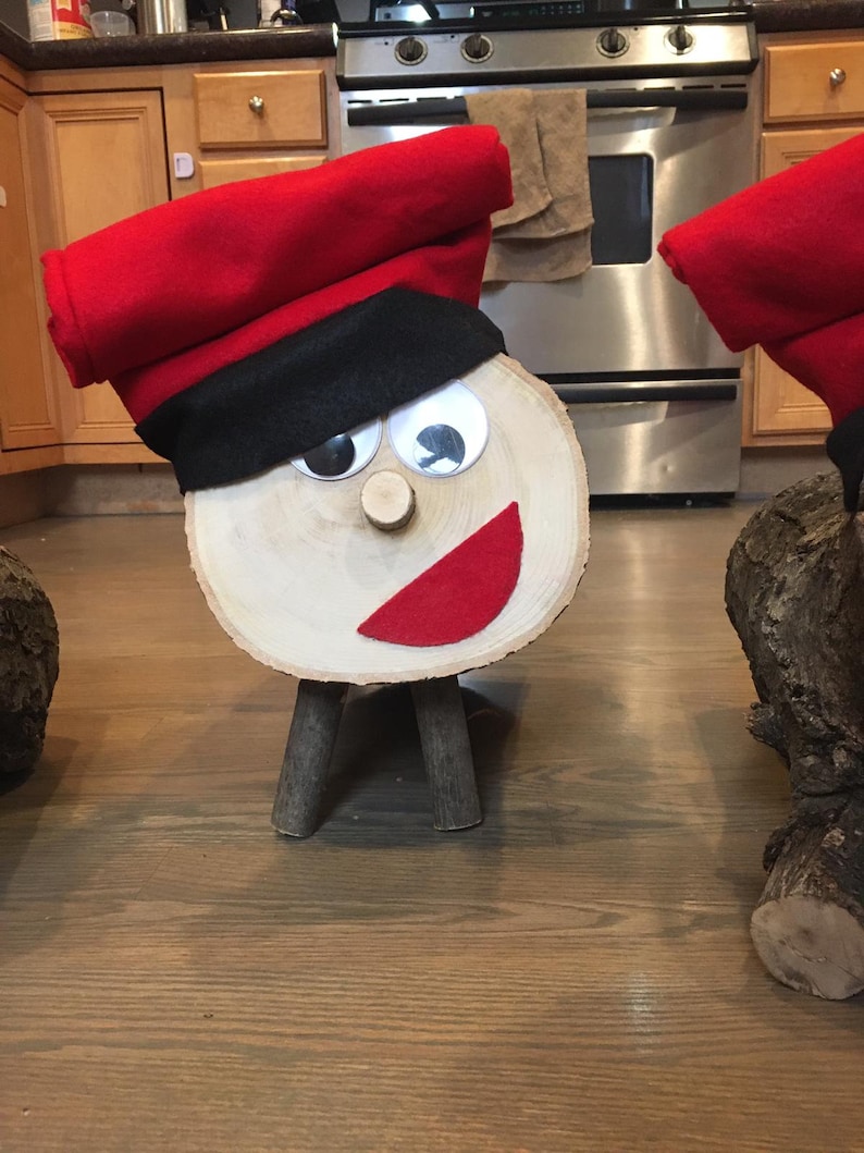 Tió De Nadal // Pooping Log the Catalan Holiday Tradition Now Available ...